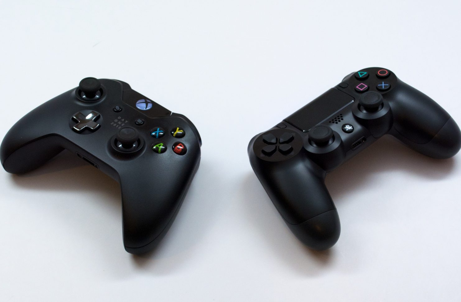 Is 2016 the Year that 8th Generation Consoles Go Slim? - TechDaring.com